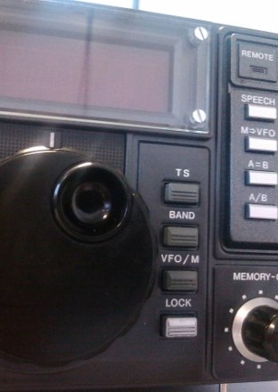 ICOM IC-R71 - Oportunidades - Catalogo | NAUCOM - Equipamento de ...